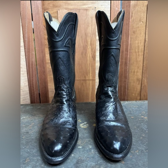 Tecovas | Shoes | Tecovas The Wyatt Ostrich Skin Black Round Toe ...